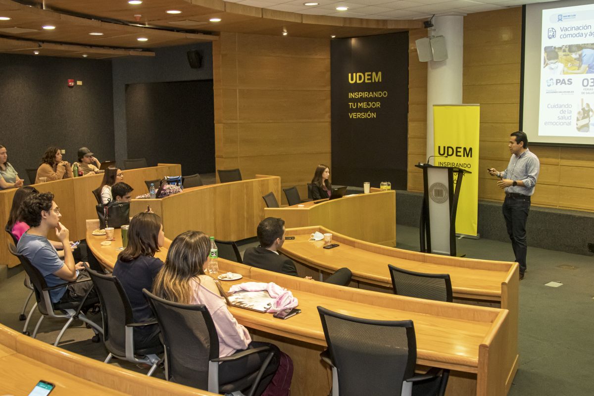 Exhorta a vivir una política humana | UDEM