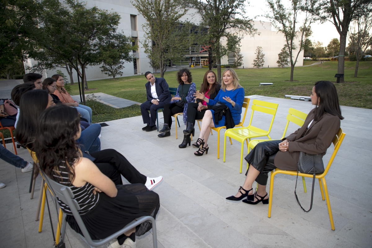 Gana Gabriela Mitri Medalla Horacio Guajardo de la UDEM | UDEM