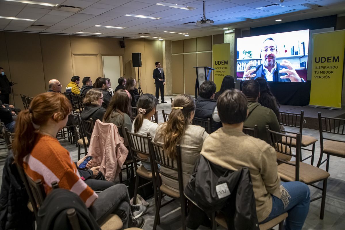 Cumple Agencia Informativa 25 años como “laboratorio vivo” | UDEM