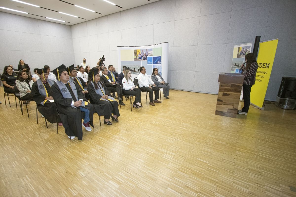 Egresa una nueva generación de Linde-Scholars – UDEM | UDEM