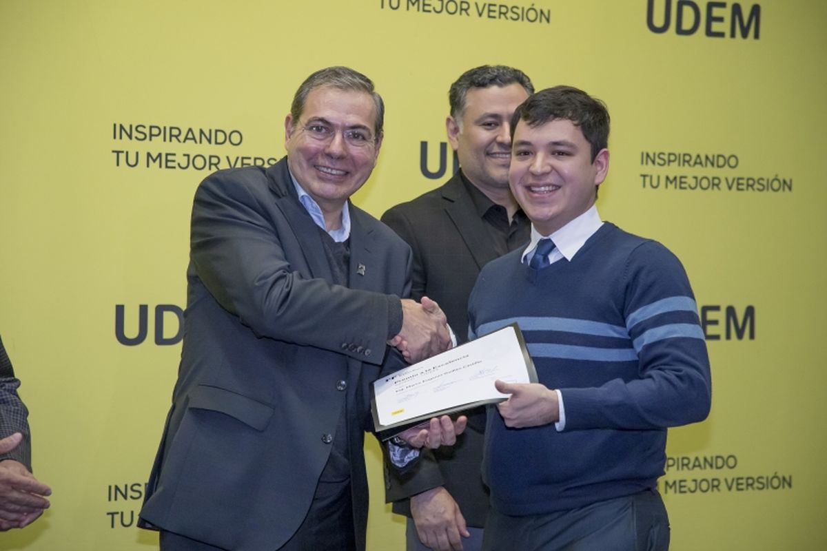 Otorgan UDEM y Ternium Premio a la Excelencia Académica a egresados de ...