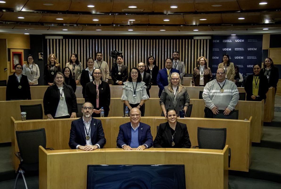 Refrenda Claustro compromiso con la UDEM | UDEM