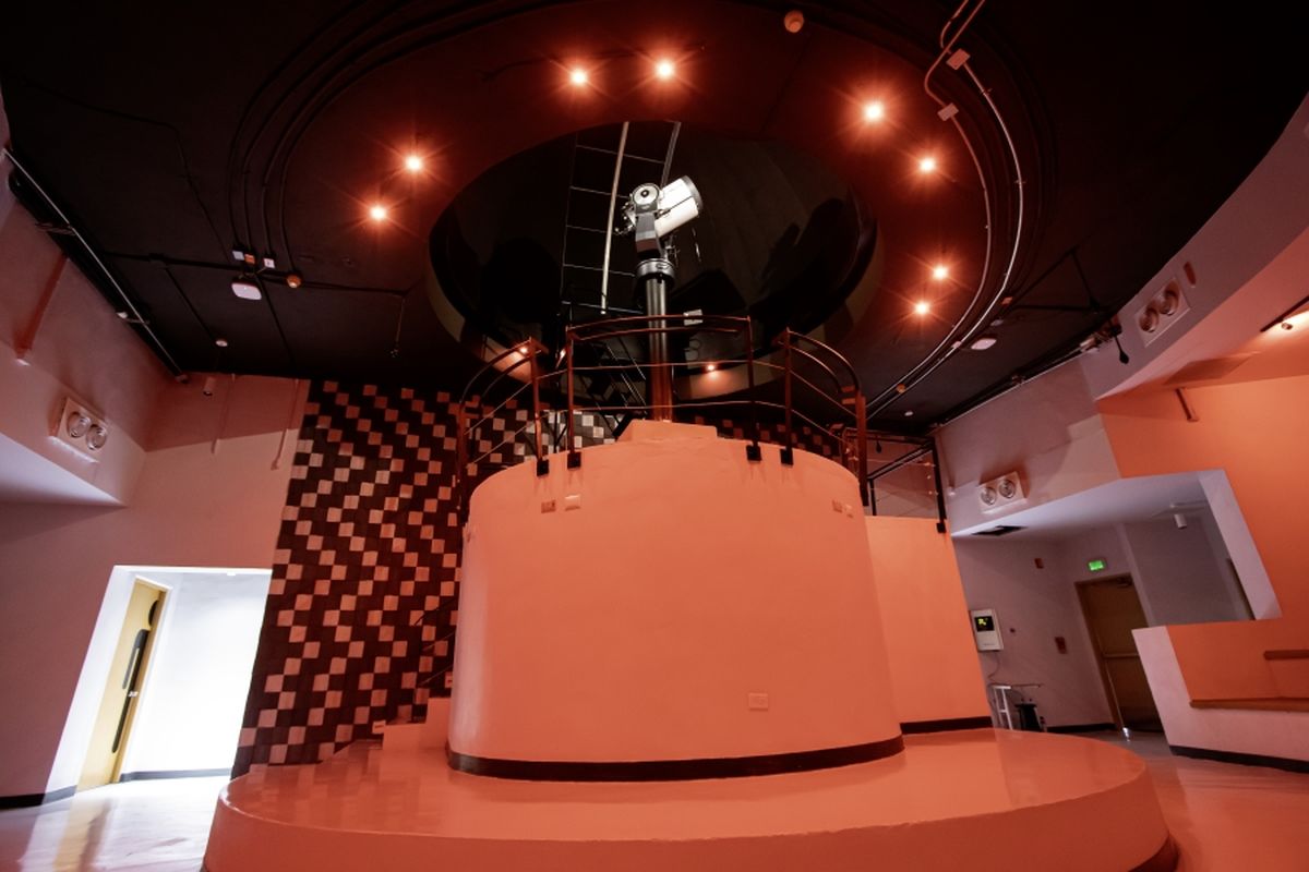 Abre UDEM una ventana al espacio | UDEM