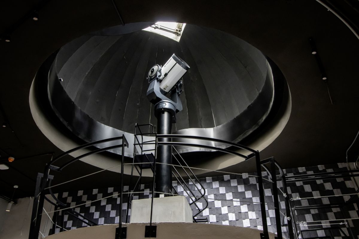 Abre UDEM una ventana al espacio | UDEM