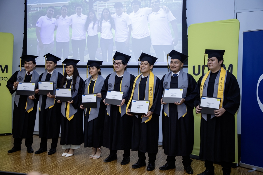Egresa nueva generación de Linde Scholars - UDEM | UDEM