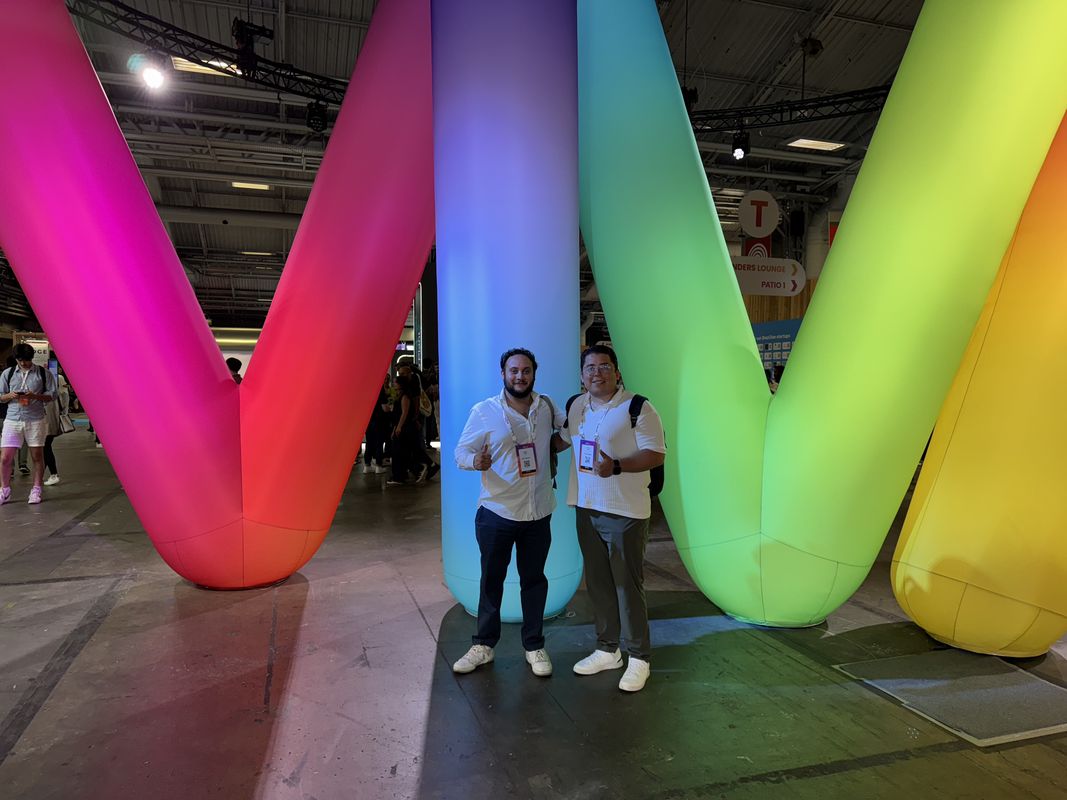 Innova con concreto sustentable en cumbre y cautiva a la realeza ...