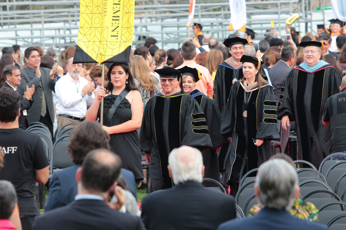 Otorga Commencement sello UDEM a la “generación dorada” | UDEM