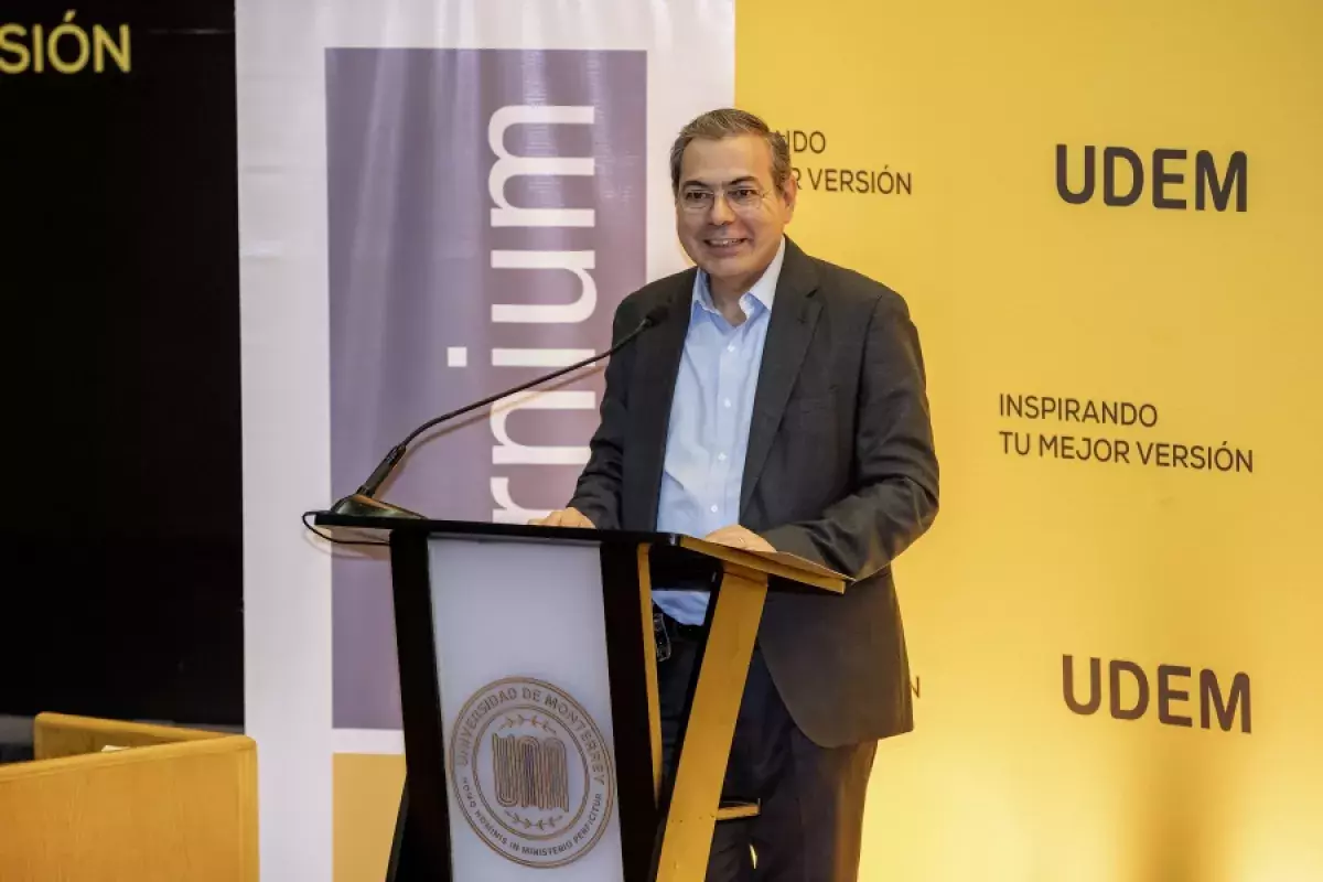 Reconocen a estudiantes de Ingeniería por su excelencia académica | UDEM